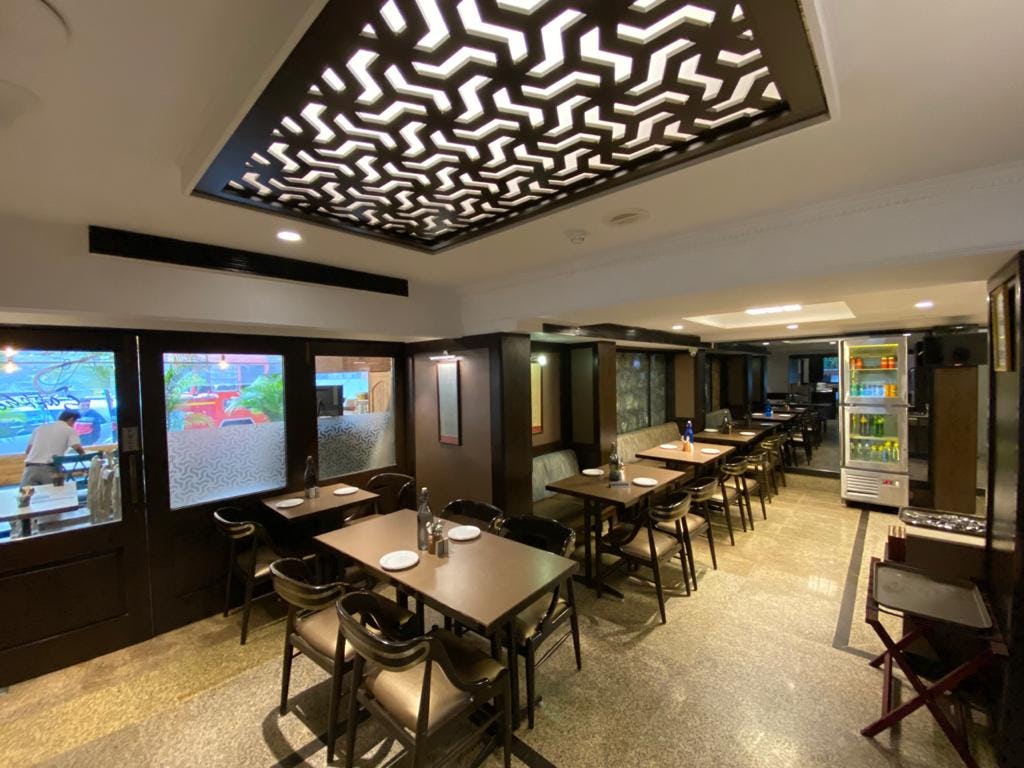 Sapphire restaurant store